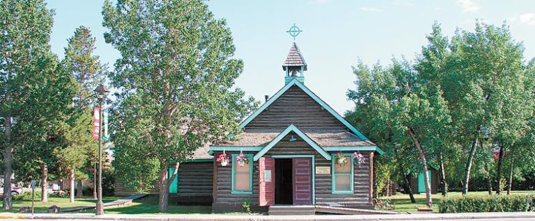 Old Log Church Museum - Yukon Historical and Museums Association